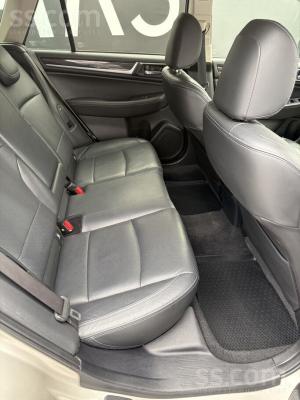 Pelēks Subaru Outback 2015 Rīga, ar dzinēja tilpumu 2.00 L un nobraukumu 240 tūkst. km par 10490 €, foto 8 vietnē AUTOMOTO.COM.LV