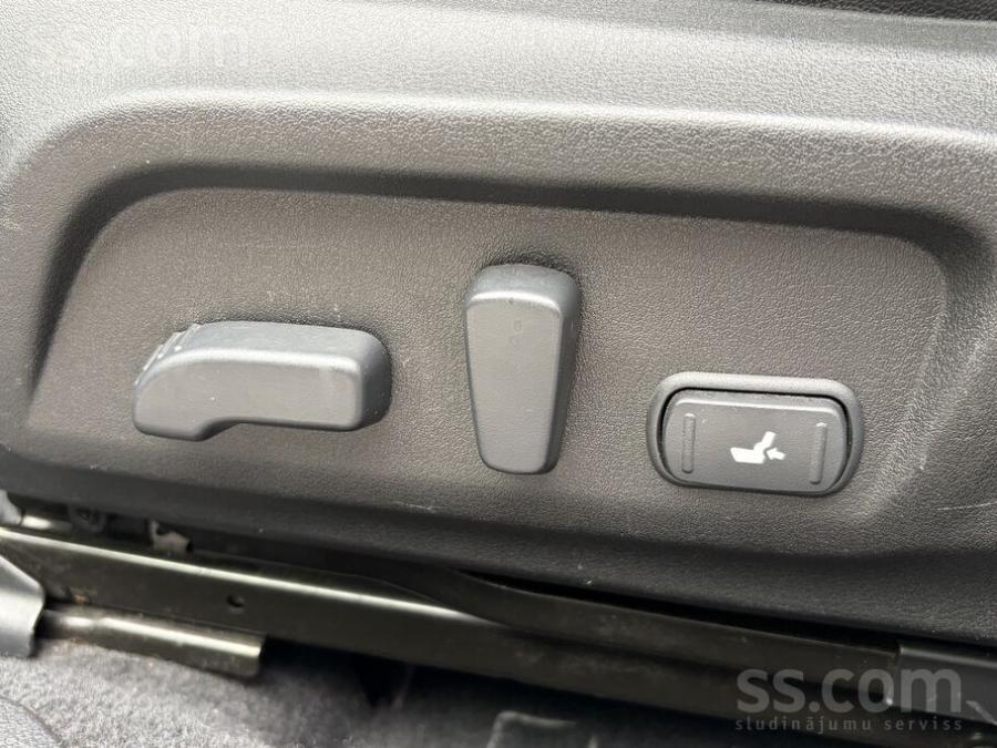 Pelēks Subaru Outback 2015 Rīga, ar dzinēja tilpumu 2.00 L un nobraukumu 240 tūkst. km par 10490 €, foto 9 vietnē AUTOMOTO.COM.LV