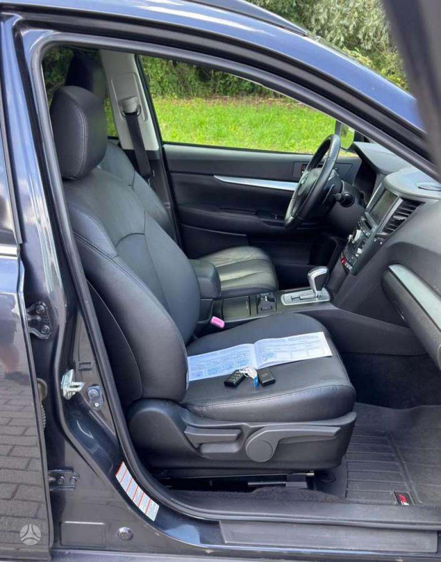 Pelēks Subaru Outback 2015 Šauļi, ar dzinēja tilpumu 2.00 L un nobraukumu 244 tūkst. km par 5800 €, foto 21 vietnē AUTOMOTO.COM.LV