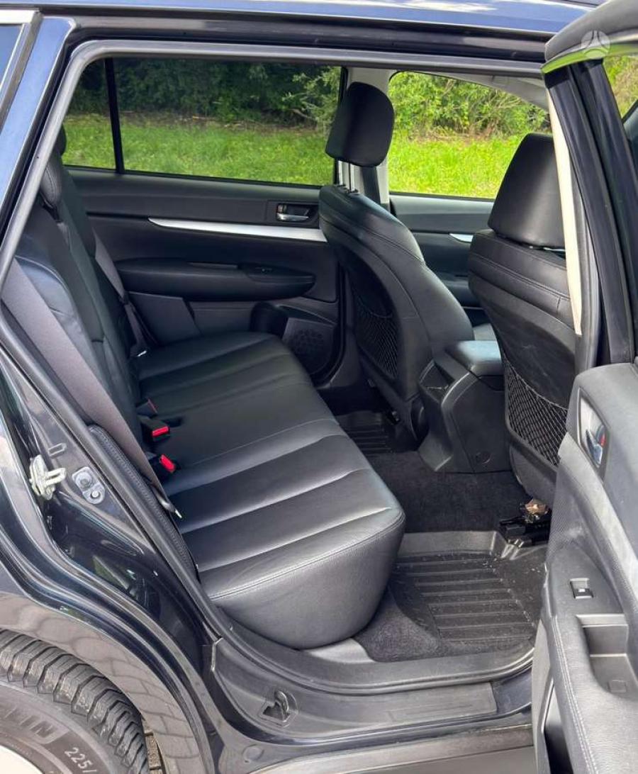 Pelēks Subaru Outback 2015 Šauļi, ar dzinēja tilpumu 2.00 L un nobraukumu 244 tūkst. km par 5800 €, foto 22 vietnē AUTOMOTO.COM.LV