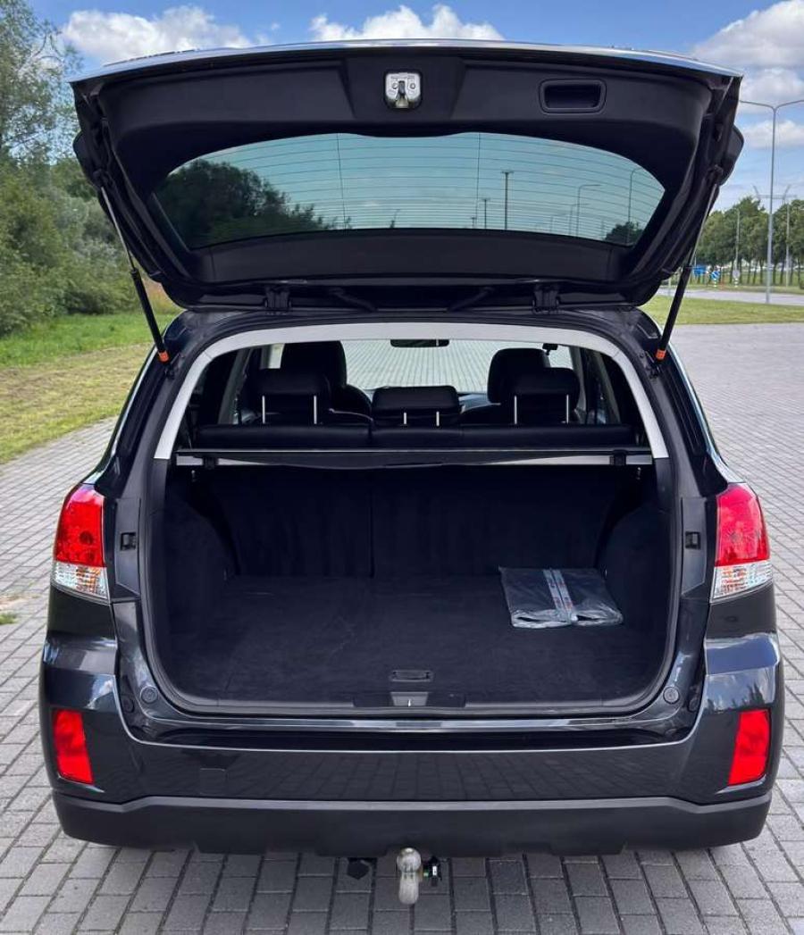 Pelēks Subaru Outback 2015 Šauļi, ar dzinēja tilpumu 2.00 L un nobraukumu 244 tūkst. km par 5800 €, foto 26 vietnē AUTOMOTO.COM.LV