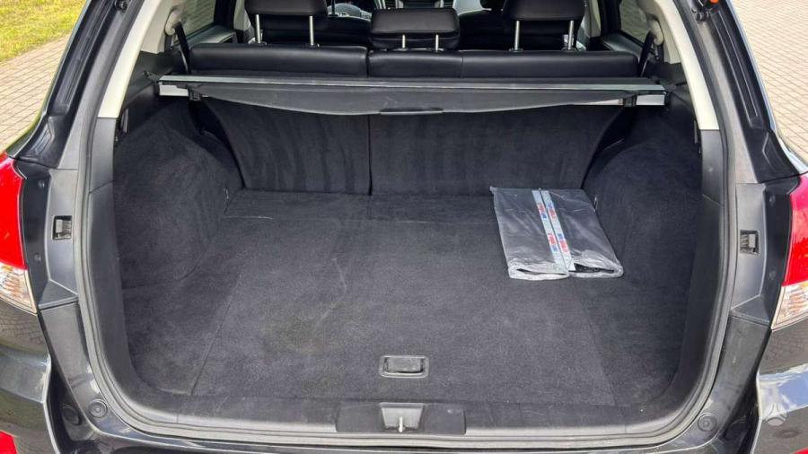 Pelēks Subaru Outback 2015 Šauļi, ar dzinēja tilpumu 2.00 L un nobraukumu 244 tūkst. km par 5800 €, foto 27 vietnē AUTOMOTO.COM.LV