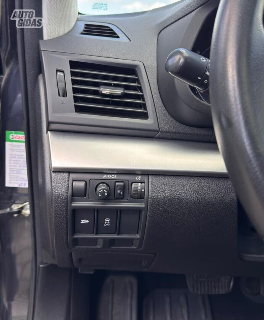 Pelēks Subaru Outback 2015 Šauļi, ar dzinēja tilpumu 2.00 L un nobraukumu 244 tūkst. km par 5800 €, foto 25 vietnē AUTOMOTO.COM.LV