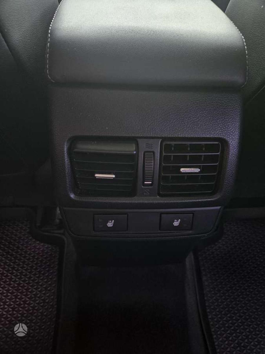 Grey Subaru Outback 2015 in Vilnius, with an engine capacity of 2.50 L and mileage of 155 thousand km for 15290 €, photo 7 on AUTOMOTO.COM.LV