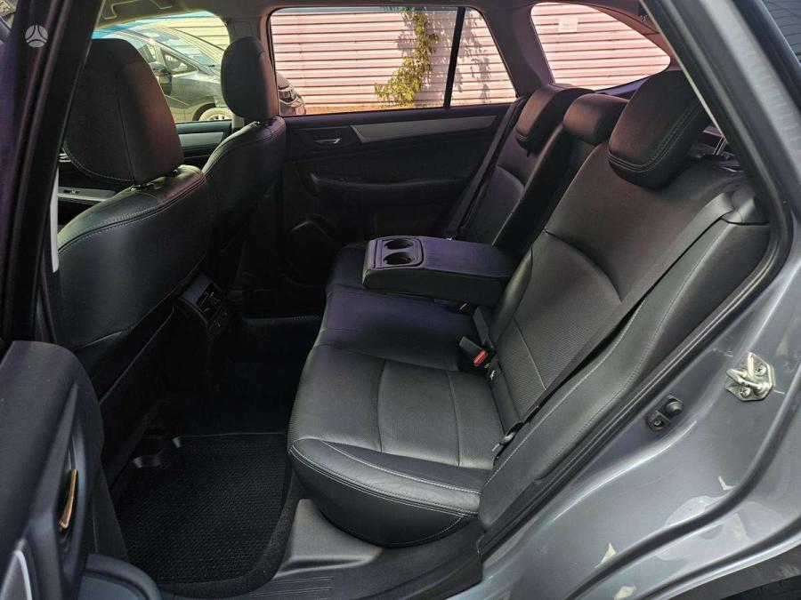 Grey Subaru Outback 2015 in Vilnius, with an engine capacity of 2.50 L and mileage of 155 thousand km for 15290 €, photo 8 on AUTOMOTO.COM.LV