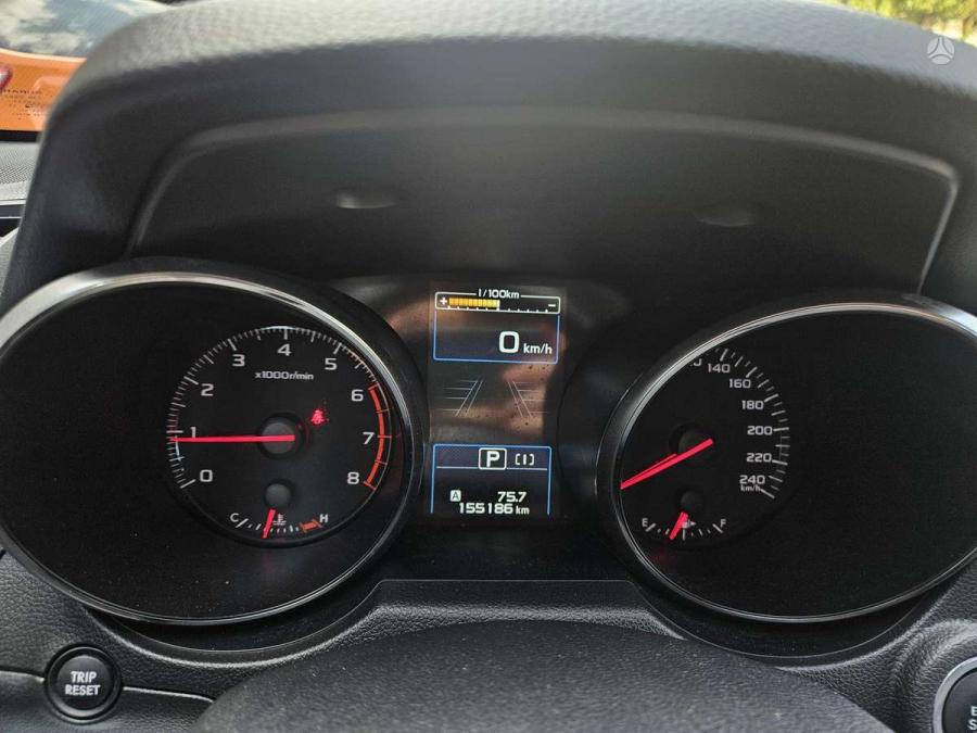 Grey Subaru Outback 2015 in Vilnius, with an engine capacity of 2.50 L and mileage of 155 thousand km for 15290 €, photo 11 on AUTOMOTO.COM.LV