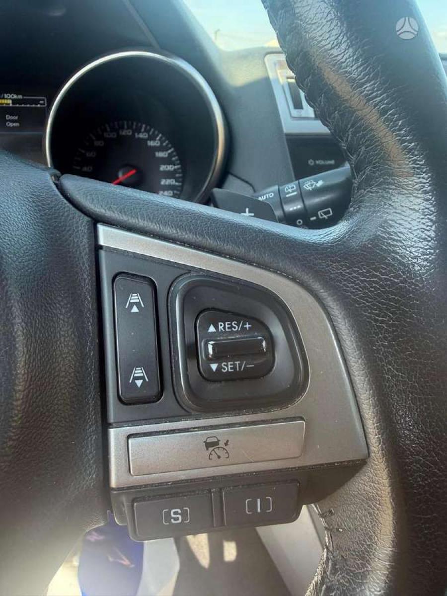 Pelēks Subaru Outback 2015 Viļņa, ar dzinēja tilpumu 2.50 L un nobraukumu 236 tūkst. km par 10500 €, foto 28 vietnē AUTOMOTO.COM.LV