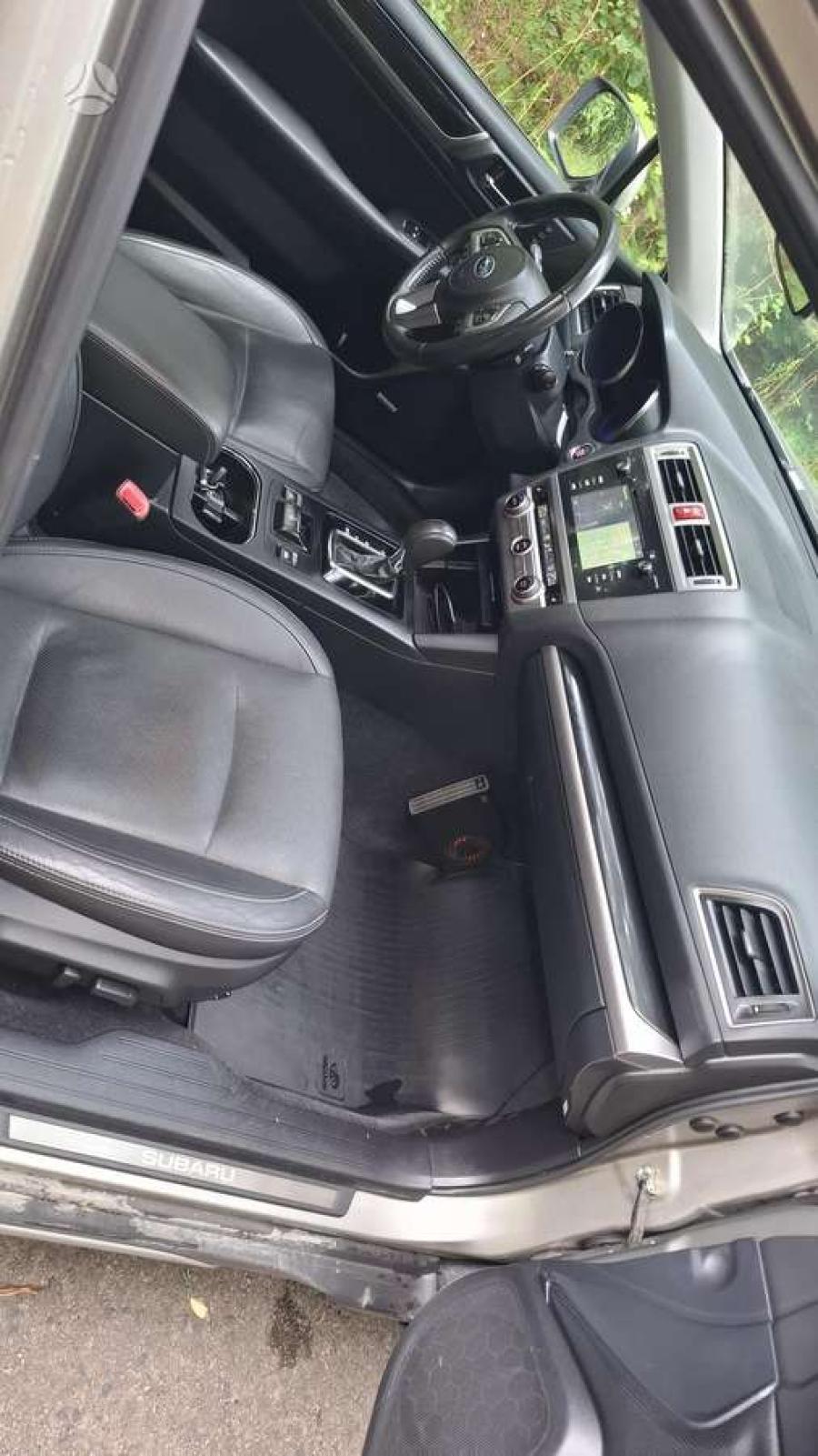 Pelēks Subaru Outback 2015 Viļņa, ar dzinēja tilpumu 2.50 L un nobraukumu 218 tūkst. km par 9800 €, foto 12 vietnē AUTOMOTO.COM.LV