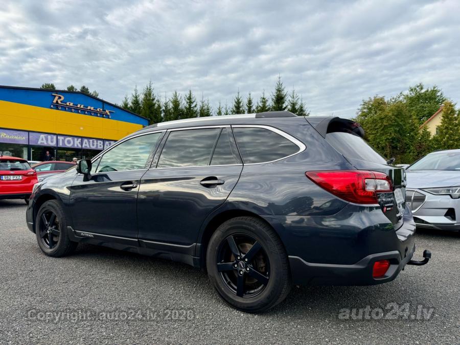 Grey Subaru Outback 2015 in Tallinn, with an engine capacity of 2.50 L and mileage of 220 thousand km for 9990 €, photo 9 on AUTOMOTO.COM.LV