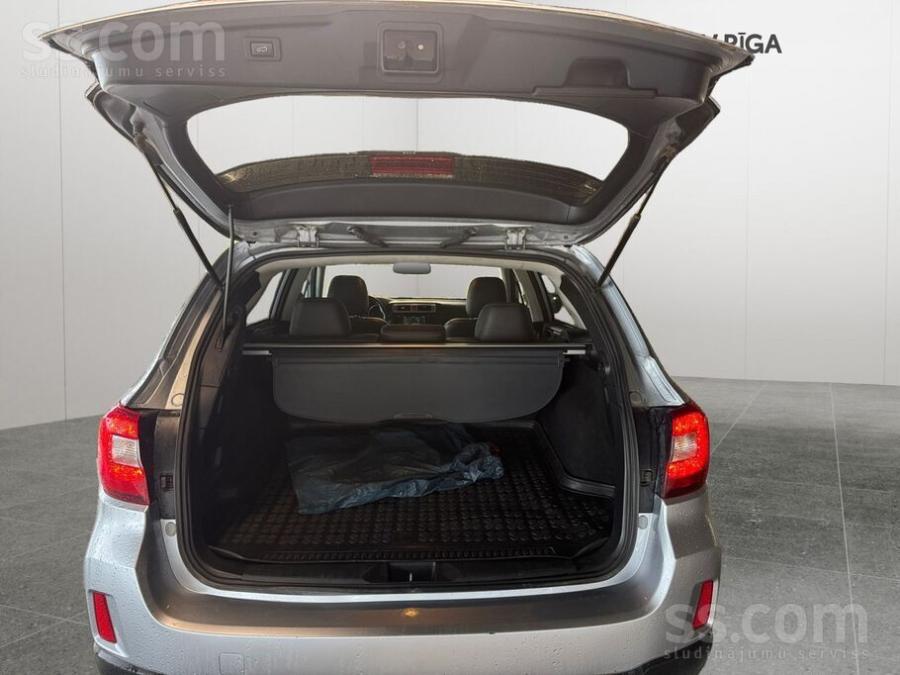 Pelēks Subaru Outback 2015 Rīga, ar dzinēja tilpumu 2.50 L un nobraukumu 183 tūkst. km par 8000 €, foto 11 vietnē AUTOMOTO.COM.LV