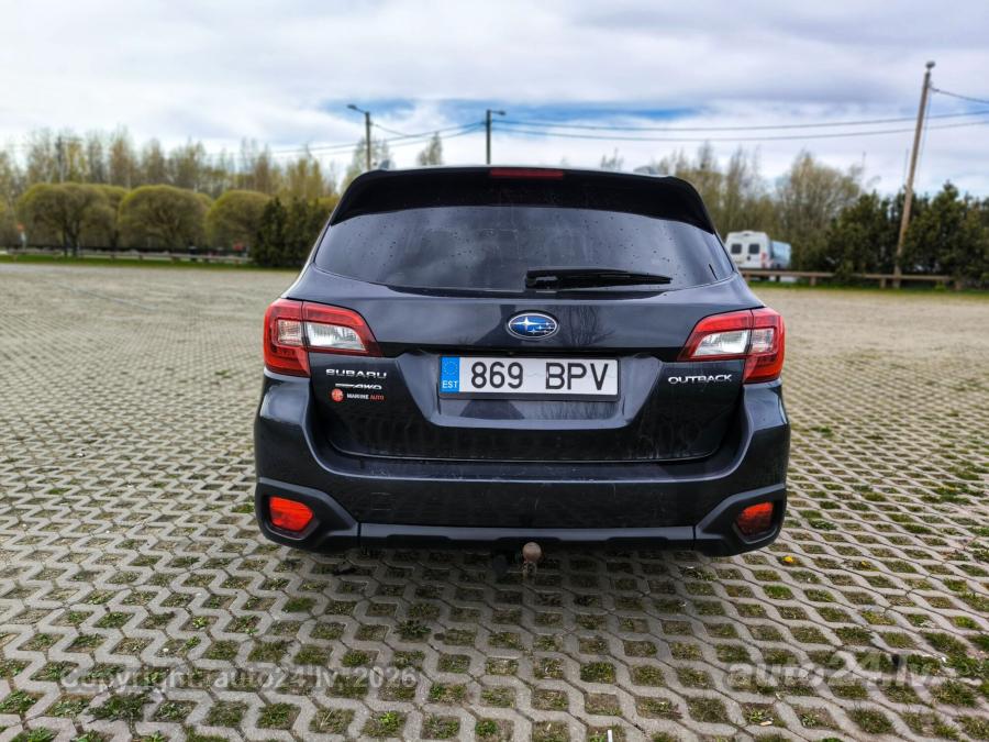 Pelēks Subaru Outback 2016 Tallina, ar dzinēja tilpumu 2.50 L un nobraukumu 224 tūkst. km par 14400 €, foto 4 vietnē AUTOMOTO.COM.LV