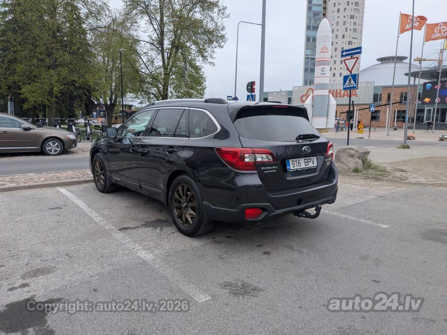 Pelēks Subaru Outback 2016 Tallina, ar dzinēja tilpumu 2.00 L un nobraukumu 222 tūkst. km par 13500 €, foto 4 vietnē AUTOMOTO.COM.LV