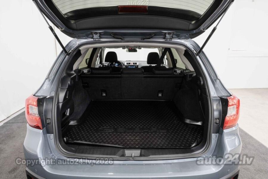 Pelēks Subaru Outback 2016 Tallina, ar dzinēja tilpumu 2.50 L un nobraukumu 146 tūkst. km par 14900 €, foto 8 vietnē AUTOMOTO.COM.LV