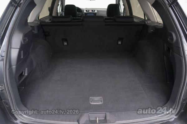 Grey Subaru Outback 2016 in Tallinn, with an engine capacity of 2.50 L and mileage of 191 thousand km for 12590 €, photo 10 on AUTOMOTO.COM.LV