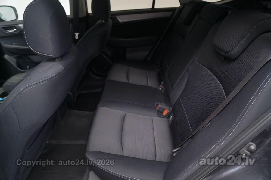 Pelēks Subaru Outback 2016 Tallina, ar dzinēja tilpumu 2.50 L un nobraukumu 191 tūkst. km par 12590 €, foto 10 vietnē AUTOMOTO.COM.LV