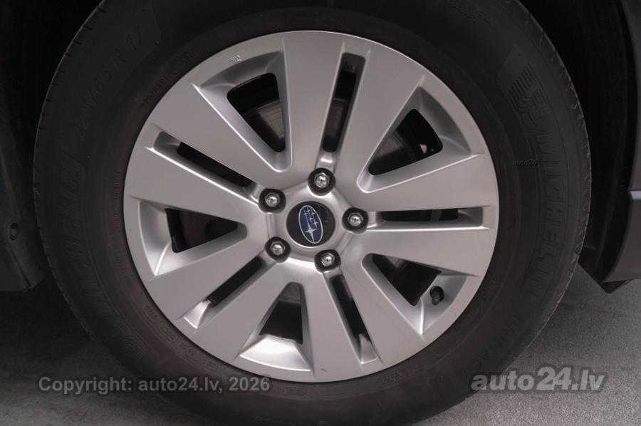Pelēks Subaru Outback 2016 Tallina, ar dzinēja tilpumu 2.50 L un nobraukumu 191 tūkst. km par 12590 €, foto 14 vietnē AUTOMOTO.COM.LV