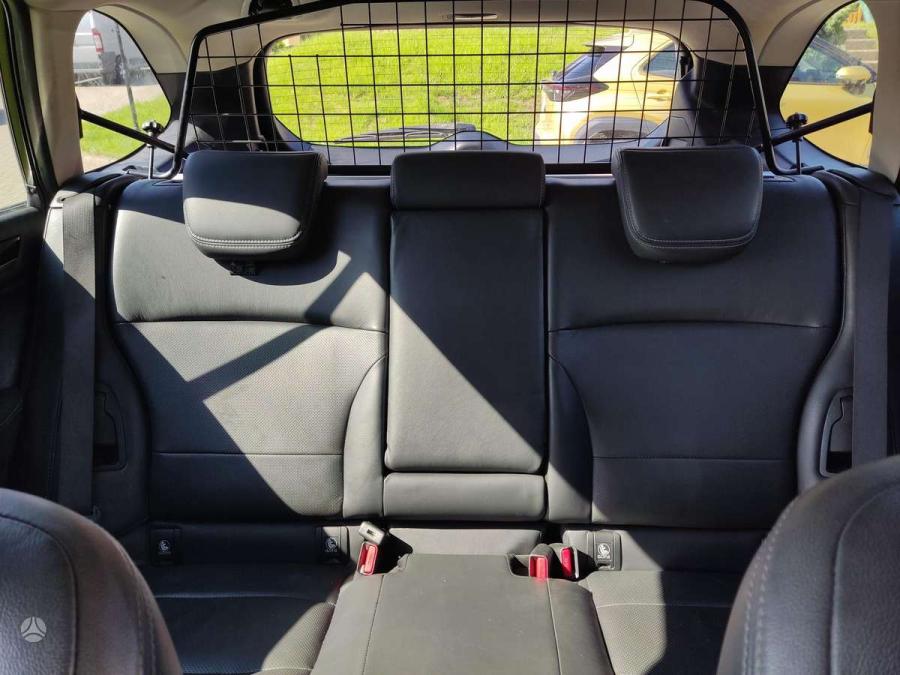 Pelēks Subaru Outback 2016 Viļņa, ar dzinēja tilpumu 2.00 L un nobraukumu 113 tūkst. km par 10600 €, foto 10 vietnē AUTOMOTO.COM.LV