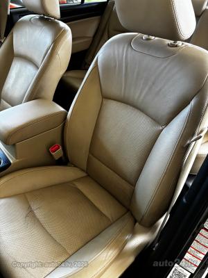 Pelēks Subaru Outback 2016 Tallina, ar dzinēja tilpumu 2.50 L un nobraukumu 296 tūkst. km par 9200 €, foto 8 vietnē AUTOMOTO.COM.LV