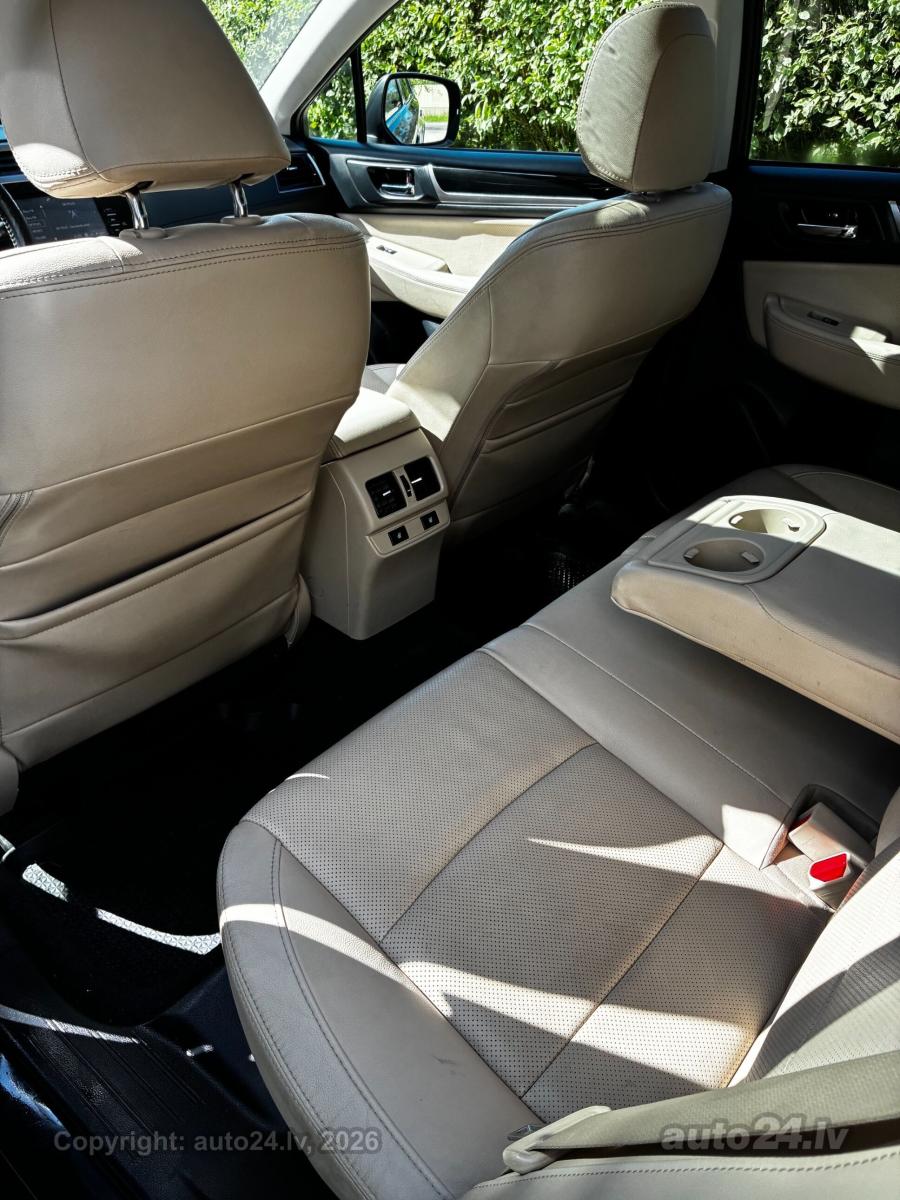 Pelēks Subaru Outback 2016 Tallina, ar dzinēja tilpumu 2.50 L un nobraukumu 296 tūkst. km par 9200 €, foto 10 vietnē AUTOMOTO.COM.LV