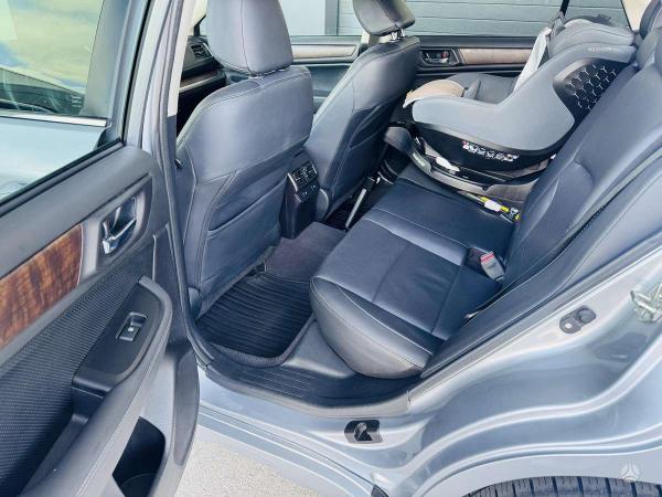 Pelēks Subaru Outback 2016 Viļņa, ar dzinēja tilpumu 3.60 L un nobraukumu 254 tūkst. km par 12900 €, foto 7 vietnē AUTOMOTO.COM.LV