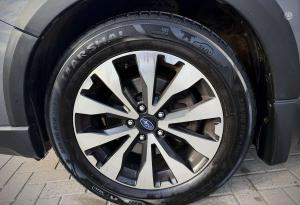 Grey Subaru Outback 2016 in Vilnius, with an engine capacity of 2.50 L and mileage of 180 thousand km for 11900 €, photo 14 on AUTOMOTO.COM.LV