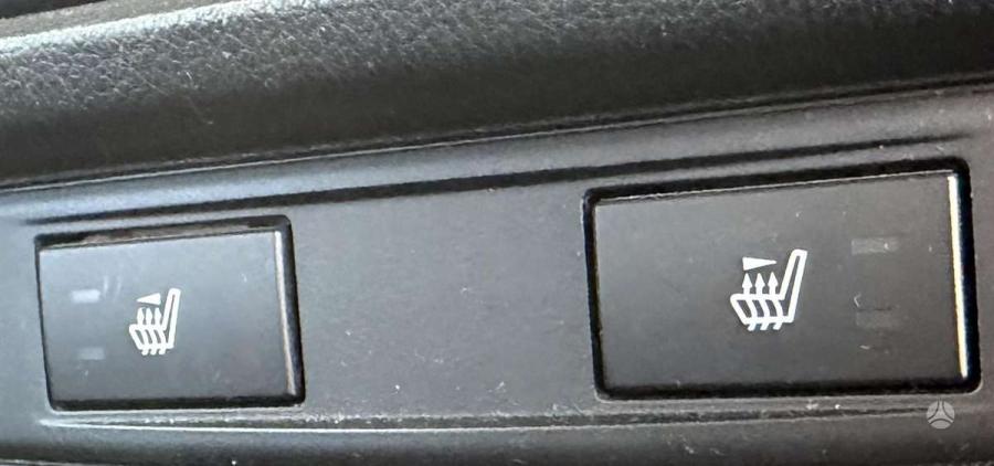 Grey Subaru Outback 2016 in Vilnius, with an engine capacity of 2.50 L and mileage of 180 thousand km for 11900 €, photo 26 on AUTOMOTO.COM.LV