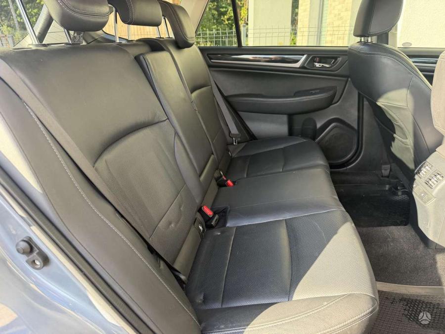 Grey Subaru Outback 2016 in Vilnius, with an engine capacity of 2.50 L and mileage of 180 thousand km for 11900 €, photo 27 on AUTOMOTO.COM.LV