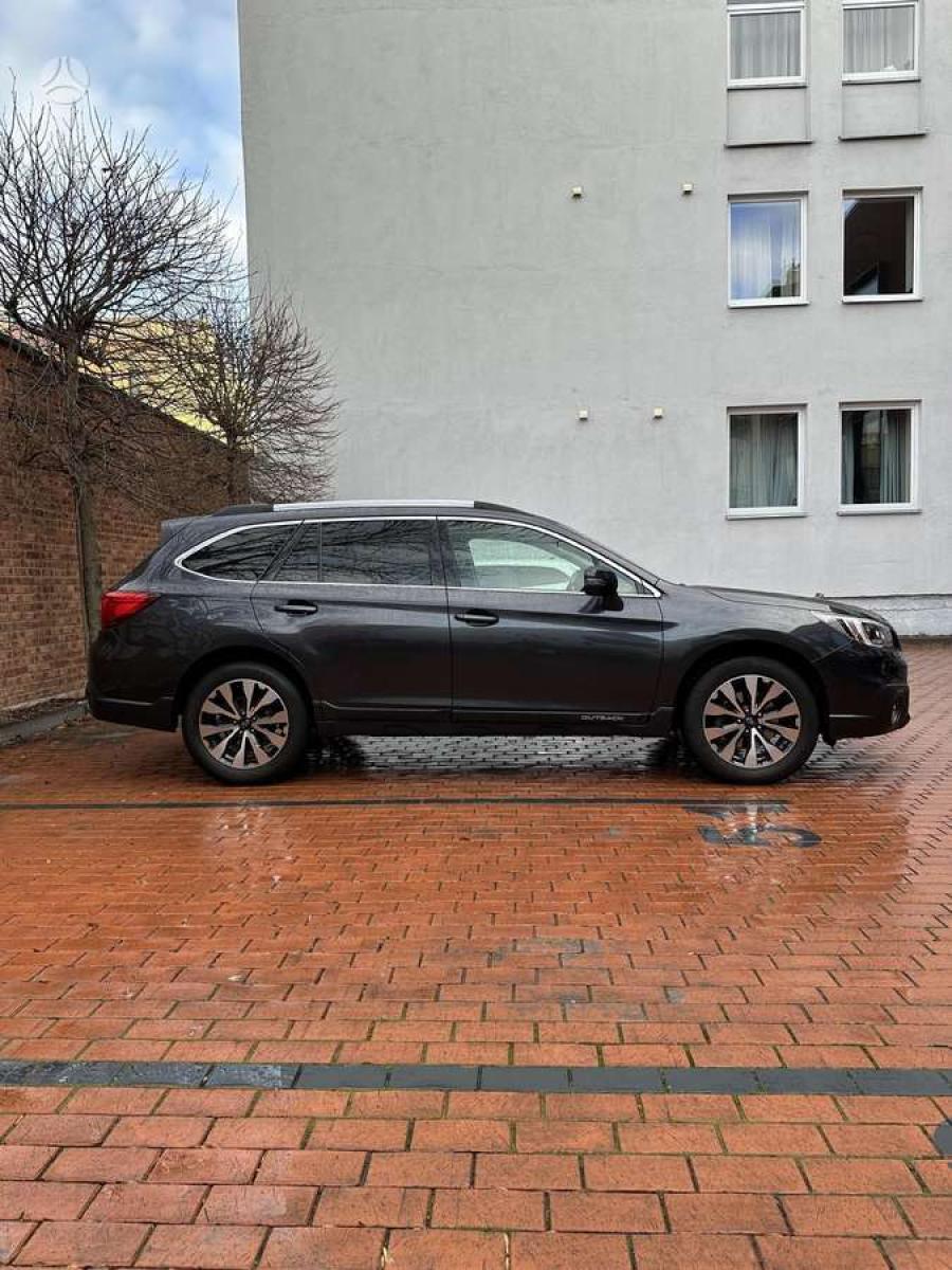 Grey Subaru Outback 2017 in Kaunas, with an engine capacity of 2.50 L and mileage of 157 thousand km for 14600 €, photo 3 on AUTOMOTO.COM.LV