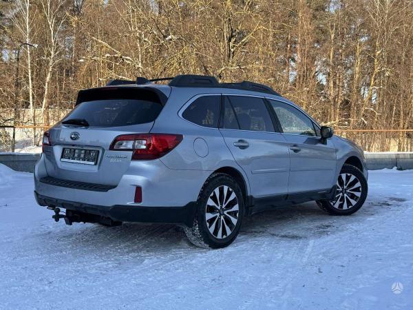 Grey Subaru Outback 2017 in Vilnius, with an engine capacity of 2.50 L and mileage of 236 thousand km for 10900 €, photo 2 on AUTOMOTO.COM.LV