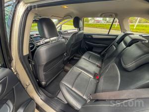 Grey Subaru Outback 2017 in Riga, with an engine capacity of 2.50 L and mileage of 221 thousand km for 12700 €, photo 14 on AUTOMOTO.COM.LV