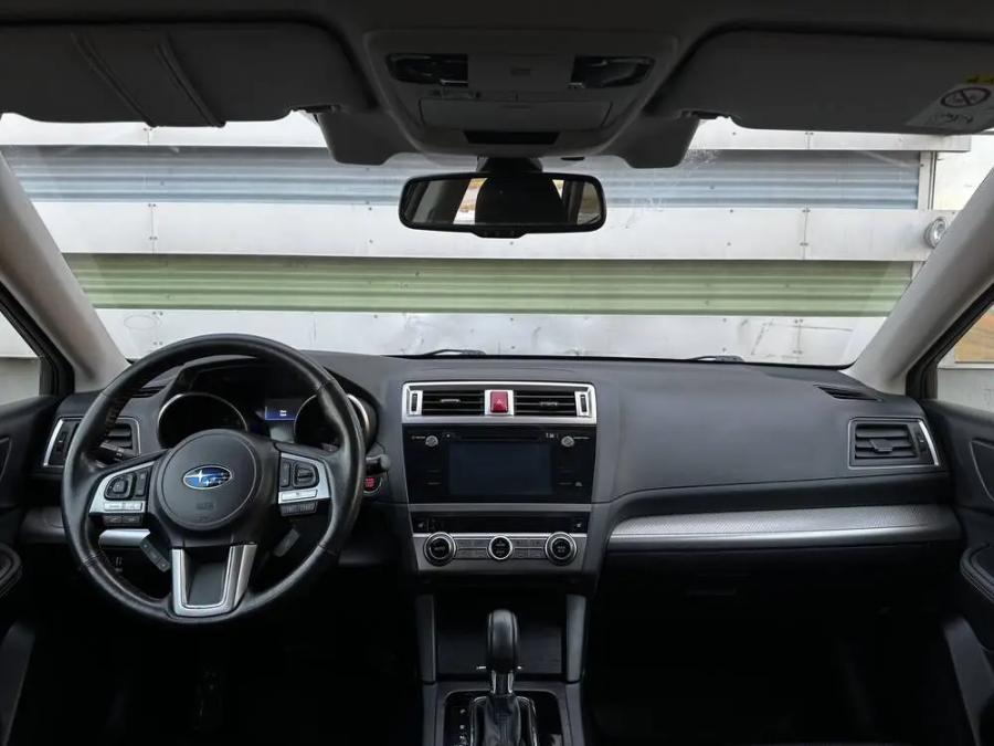 Grey Subaru Outback 2017 in Riga, with an engine capacity of 2.50 L and mileage of 225 thousand km for 12500 €, photo 14 on AUTOMOTO.COM.LV