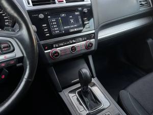 Grey Subaru Outback 2017 in Riga, with an engine capacity of 2.50 L and mileage of 225 thousand km for 12500 €, photo 19 on AUTOMOTO.COM.LV