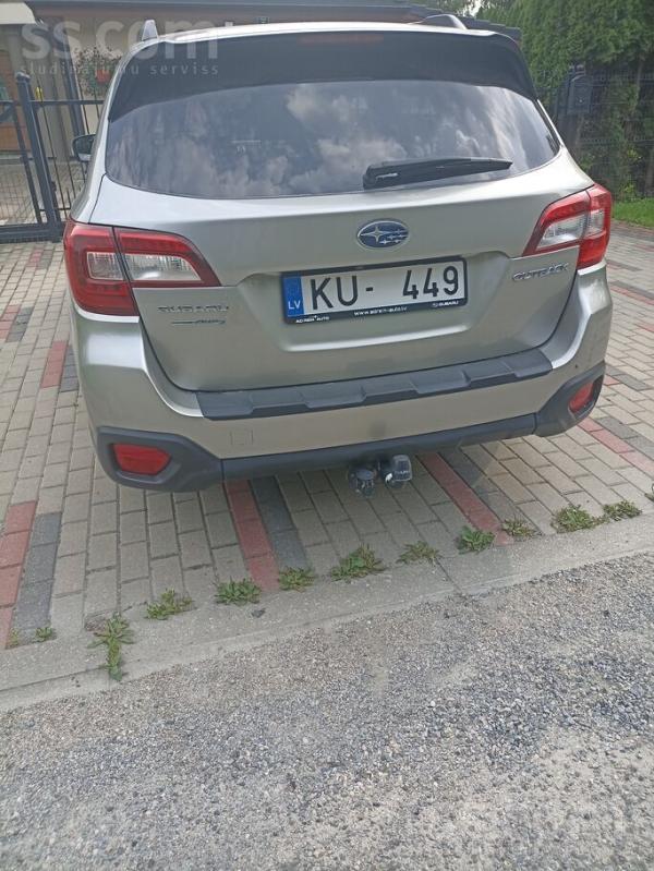 Grey Subaru Outback 2017 in Riga, with an engine capacity of 2.50 L and mileage of 108 thousand km for 15400 €, photo 5 on AUTOMOTO.COM.LV