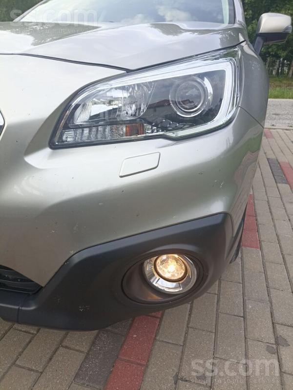 Grey Subaru Outback 2017 in Riga, with an engine capacity of 2.50 L and mileage of 108 thousand km for 15400 €, photo 6 on AUTOMOTO.COM.LV