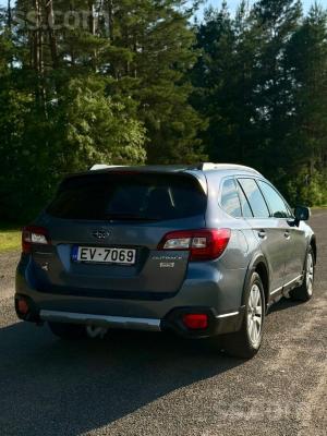 Grey Subaru Outback 2018 in Riga, with an engine capacity of 2.00 L and mileage of 206 thousand km for 16500 €, photo 4 on AUTOMOTO.COM.LV