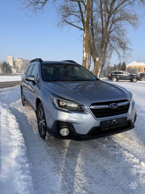 Grey Subaru Outback 2018 in Siauliai, with an engine capacity of 3.63 L and mileage of 158 thousand km for 15800 €, photo 2 on AUTOMOTO.COM.LV