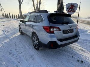 Grey Subaru Outback 2018 in Siauliai, with an engine capacity of 3.63 L and mileage of 158 thousand km for 15800 €, photo 4 on AUTOMOTO.COM.LV