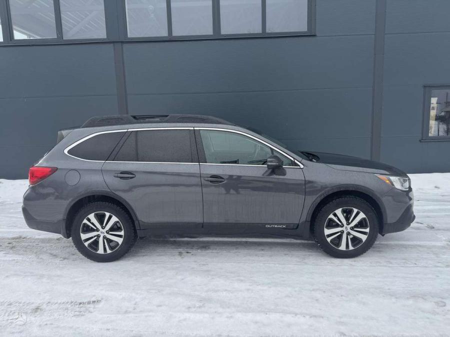 Grey Subaru Outback 2018 in Kaunas, with an engine capacity of 2.50 L and mileage of 169 thousand km for 14700 €, photo 4 on AUTOMOTO.COM.LV