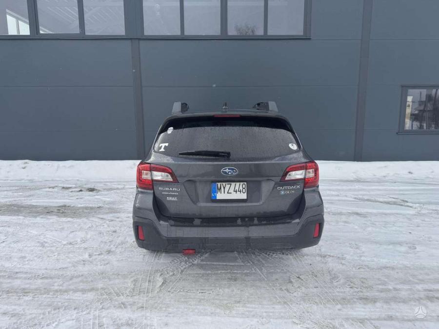 Grey Subaru Outback 2018 in Kaunas, with an engine capacity of 2.50 L and mileage of 169 thousand km for 14700 €, photo 8 on AUTOMOTO.COM.LV