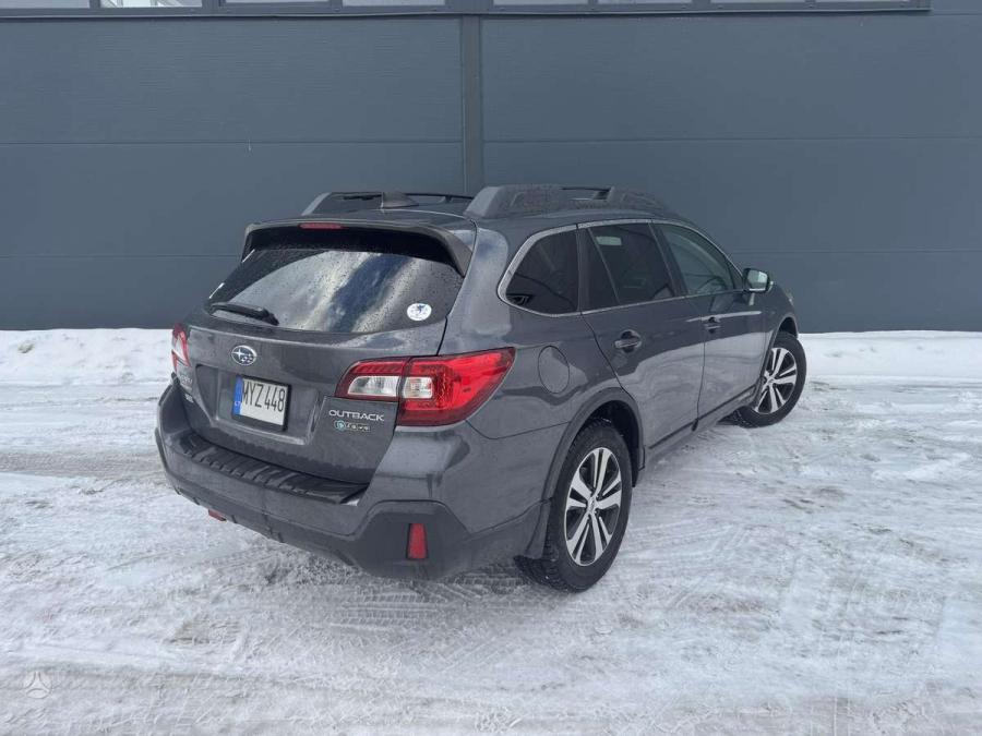 Grey Subaru Outback 2018 in Kaunas, with an engine capacity of 2.50 L and mileage of 169 thousand km for 14700 €, photo 9 on AUTOMOTO.COM.LV