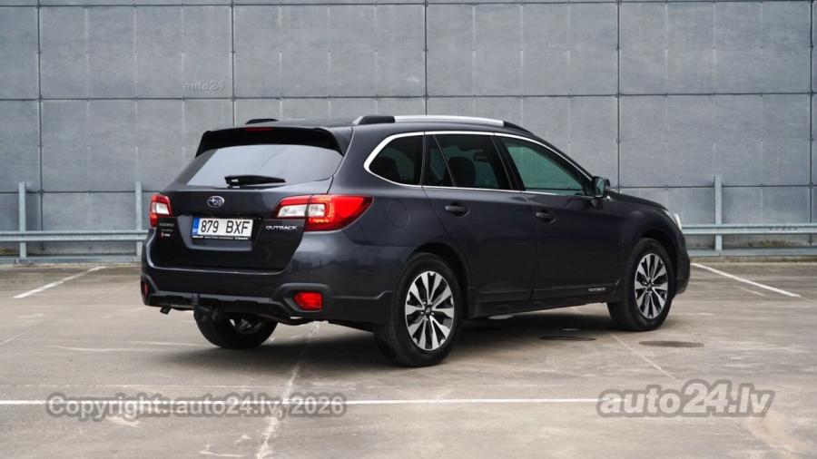 Grey Subaru Outback 2018 in Parnu, with an engine capacity of 2.50 L and mileage of 113 thousand km for 19500 €, photo 2 on AUTOMOTO.COM.LV