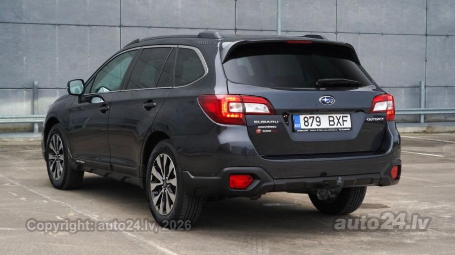Grey Subaru Outback 2018 in Parnu, with an engine capacity of 2.50 L and mileage of 113 thousand km for 19500 €, photo 4 on AUTOMOTO.COM.LV