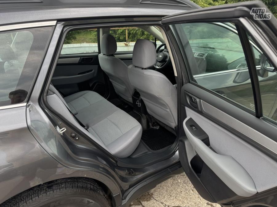 Pelēks Subaru Outback 2018 Viļņa, ar dzinēja tilpumu 2.50 L un nobraukumu 122 tūkst. km par 16600 €, foto 24 vietnē AUTOMOTO.COM.LV