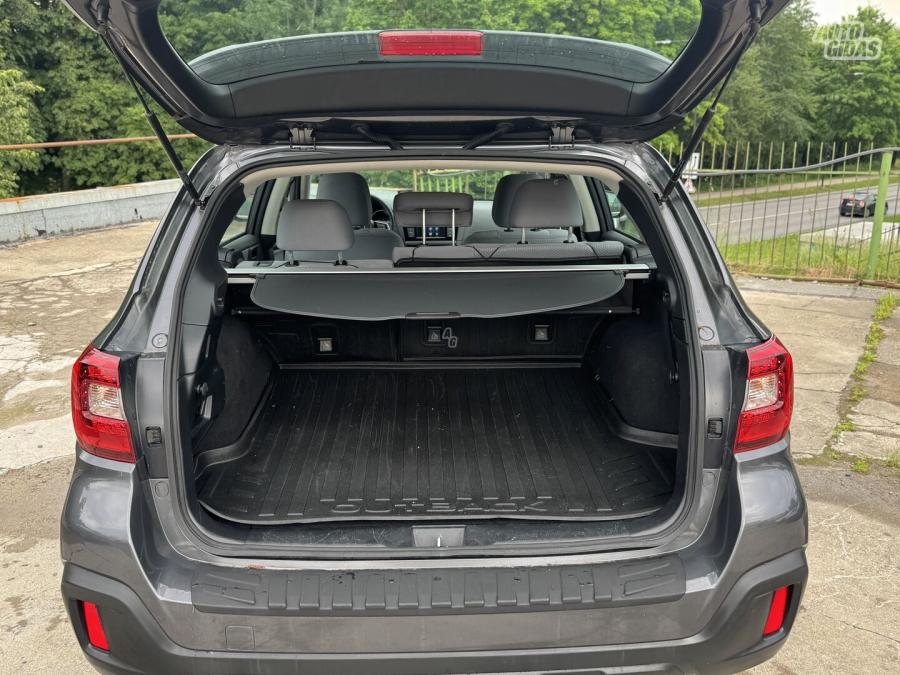 Pelēks Subaru Outback 2018 Viļņa, ar dzinēja tilpumu 2.50 L un nobraukumu 122 tūkst. km par 16600 €, foto 25 vietnē AUTOMOTO.COM.LV