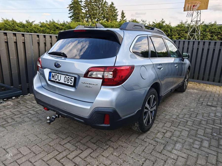 Grey Subaru Outback 2018 in Kaunas, with an engine capacity of 3.63 L and mileage of 106 thousand km for 16050 €, photo 5 on AUTOMOTO.COM.LV
