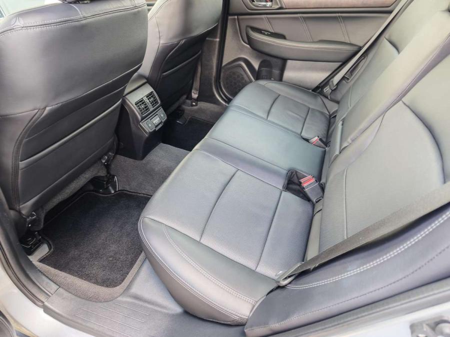 Grey Subaru Outback 2018 in Kaunas, with an engine capacity of 3.63 L and mileage of 106 thousand km for 16050 €, photo 10 on AUTOMOTO.COM.LV