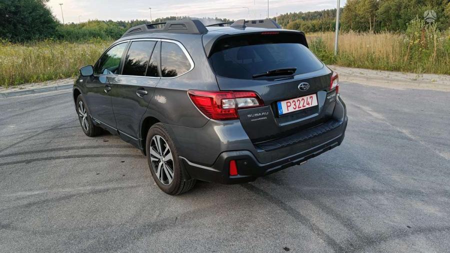 Pelēks Subaru Outback 2018 Viļņa, ar dzinēja tilpumu 3.63 L un nobraukumu 167 tūkst. km par 15375 €, foto 4 vietnē AUTOMOTO.COM.LV