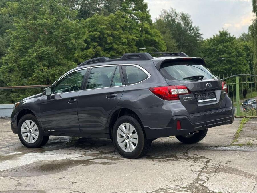 Grey Subaru Outback 2018 in Vilnius, with an engine capacity of 2.50 L and mileage of 122 thousand km for 16600 €, photo 11 on AUTOMOTO.COM.LV