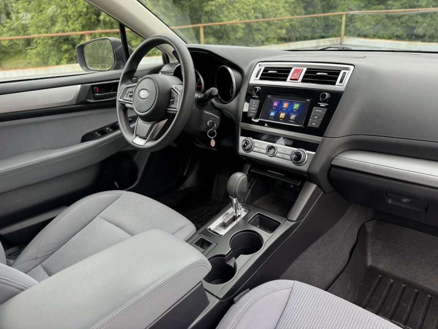 Grey Subaru Outback 2018 in Vilnius, with an engine capacity of 2.50 L and mileage of 122 thousand km for 16600 €, photo 18 on AUTOMOTO.COM.LV