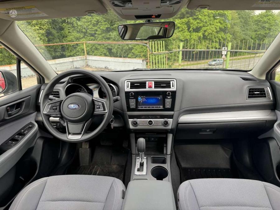 Grey Subaru Outback 2018 in Vilnius, with an engine capacity of 2.50 L and mileage of 122 thousand km for 16600 €, photo 19 on AUTOMOTO.COM.LV